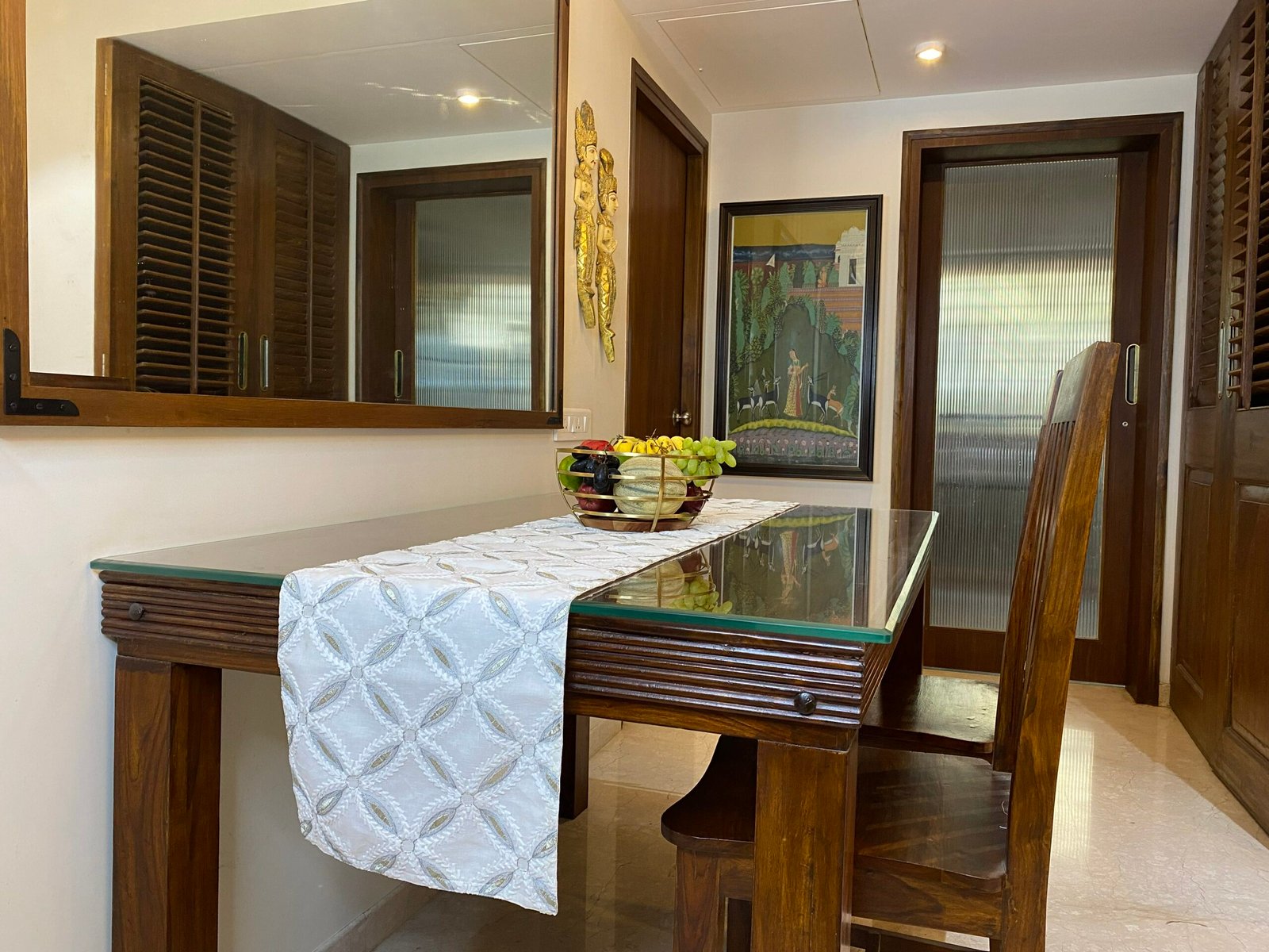 Camellia Runner White - Bells & Whistles